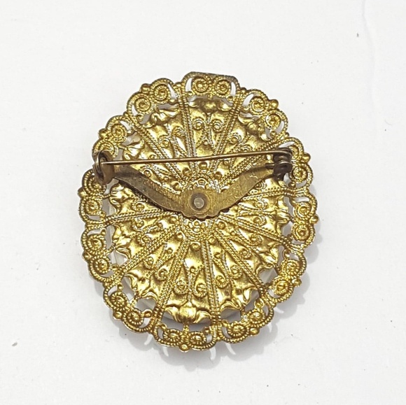 Vintage | Jewelry | Vintage Gold Tone Oval Plum Fruit Brooch Scarf Pin ...